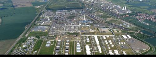 VNG beliefert künftig Raffinerie Leuna mit grünem Wasserstoff | E&M