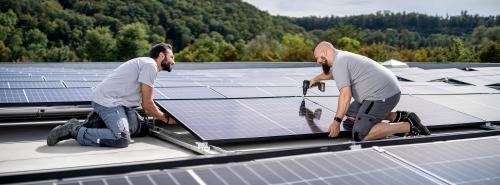 Baywa Re Solar Trade gründet Solardienstleister aus | E&M